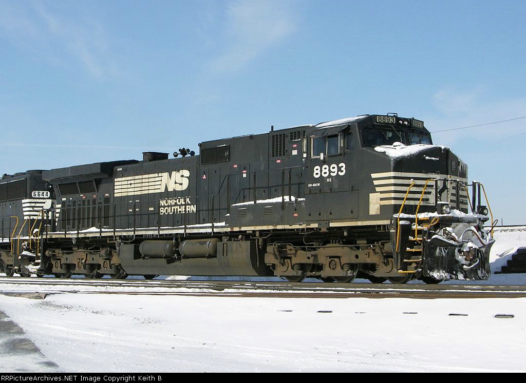 NS 8893